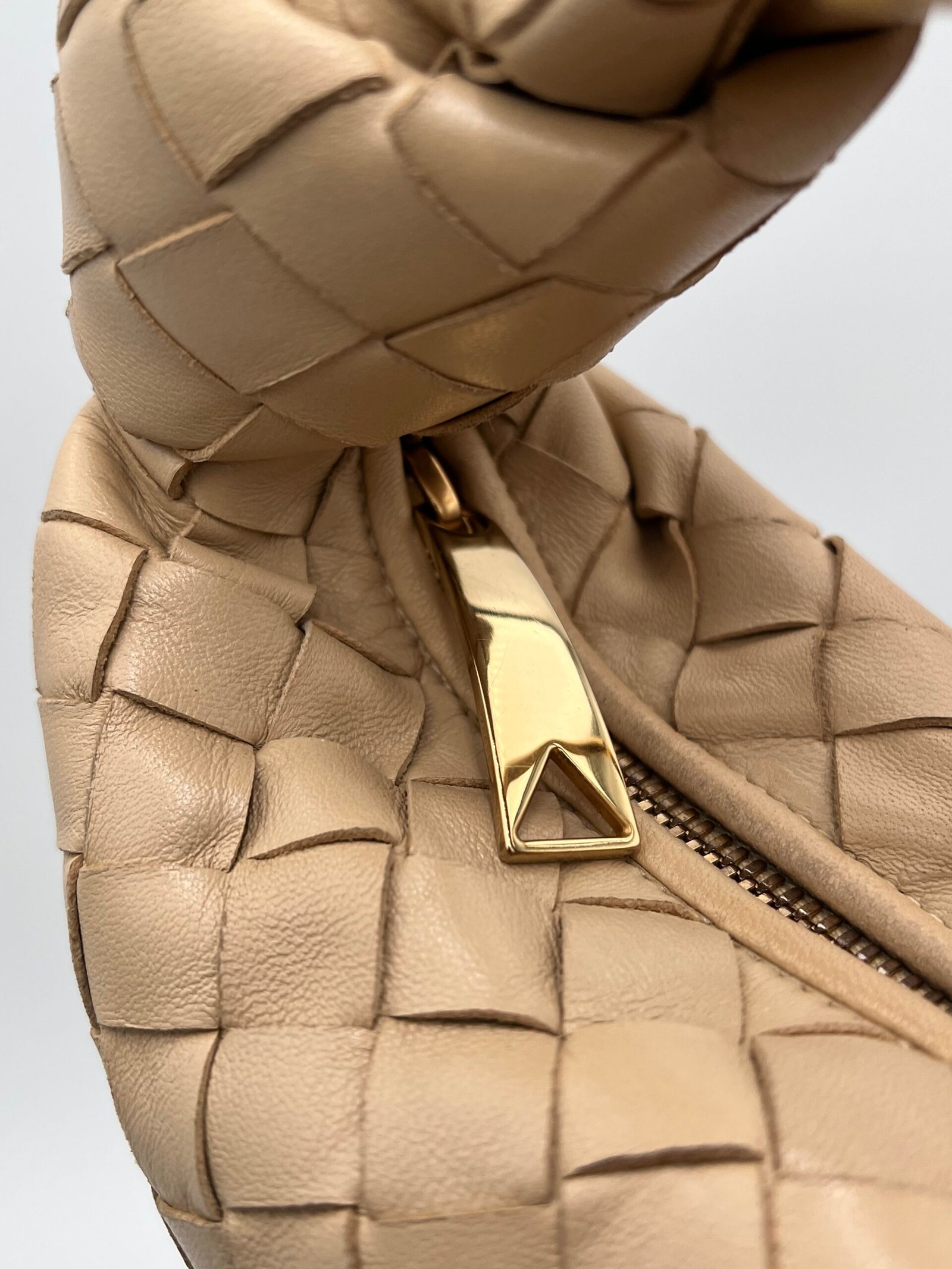 Jodie Mini – Bonvin